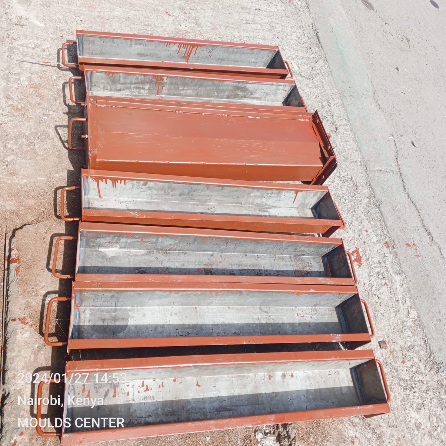 Road channel molds - Moulds Center Ltd