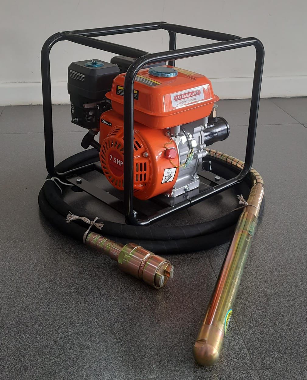 Concrete vibrator poker - Moulds Center Ltd